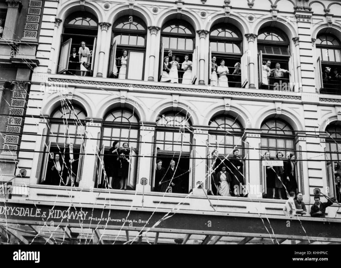 1 203576 Shop girls applauding RAAF recruits marching along Queen ...