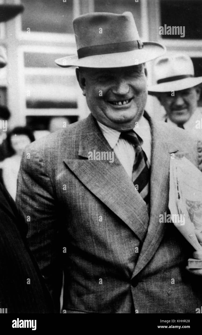 Sir arthur fadden hi-res stock photography and images - Alamy