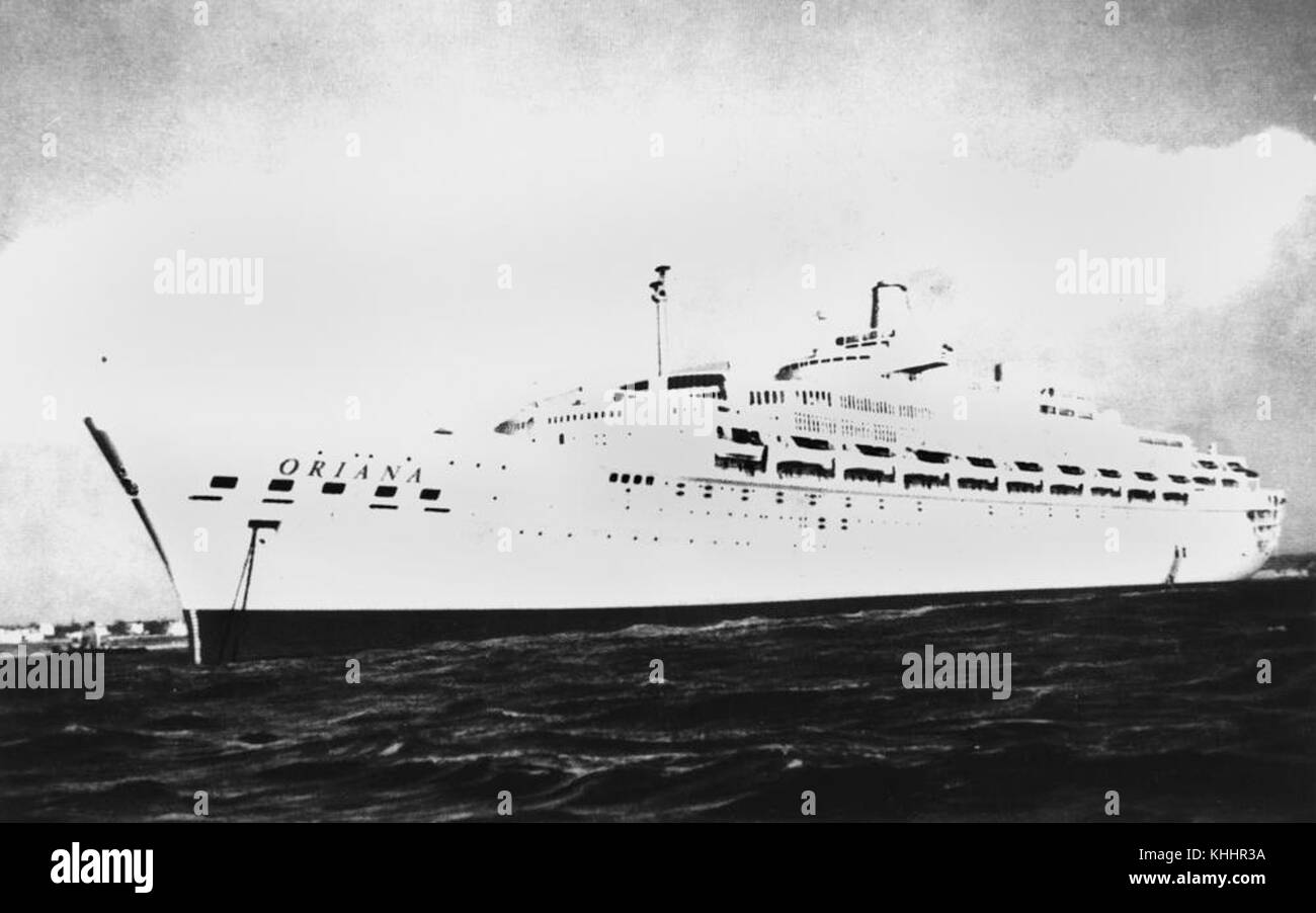 Historical cruise ship 1950s hi-res stock photography and images - Alamy