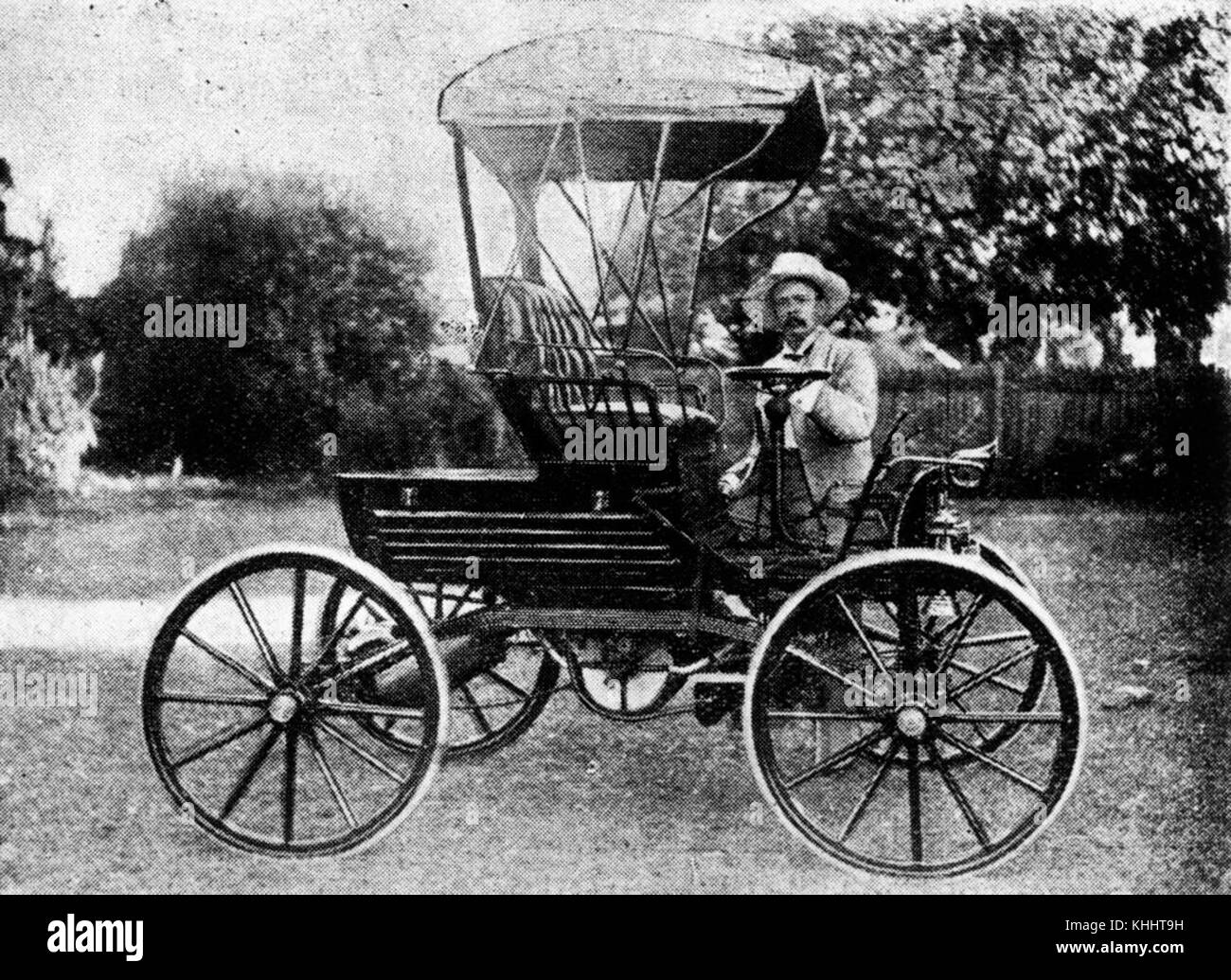 1902 car Black and White Stock Photos & Images - Alamy