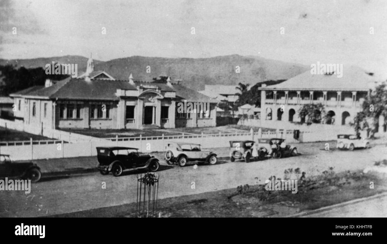 2 182271 Cairns Court House on Abbot Street, Cairns Stock Photo - Alamy