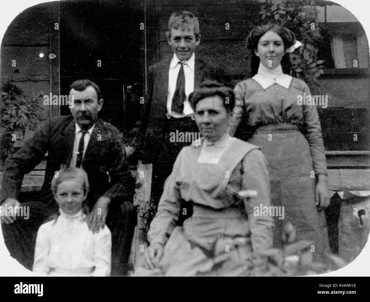 1 79767 W. G. Downes and his Family Stock Photo - Alamy