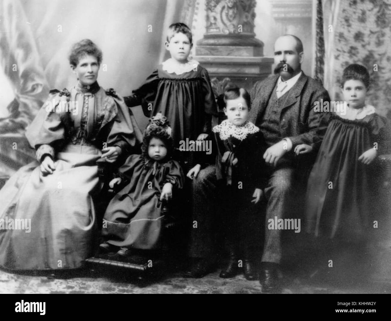 1 169999 Henry Turley and his family, 1895 Stock Photo - Alamy