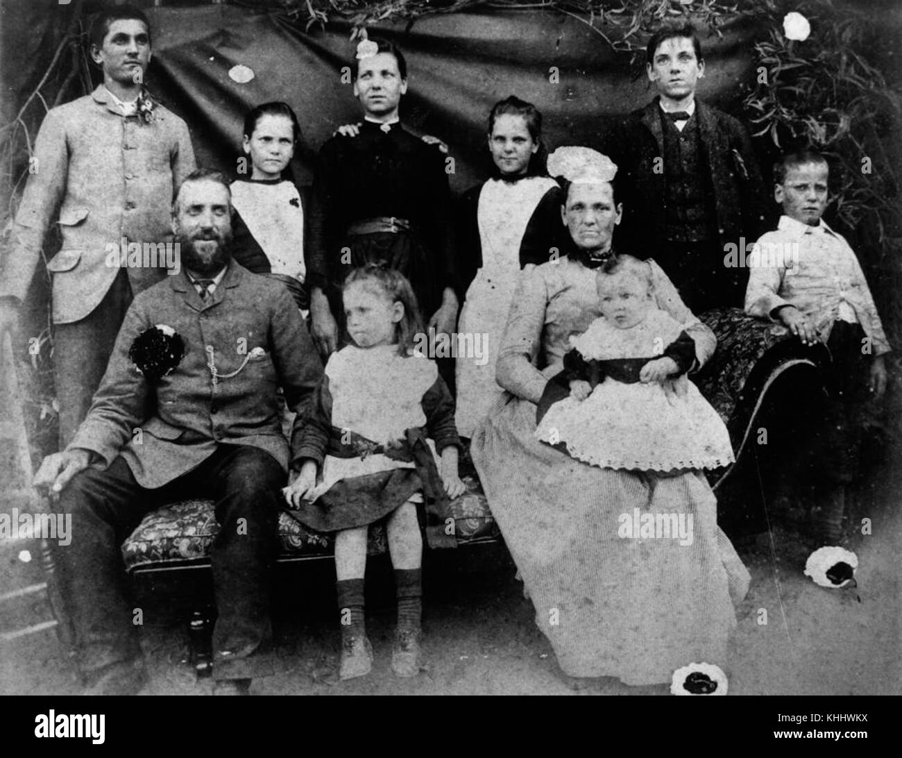 1 99808 Charles Henry Dean with wife and young family Stock Photo - Alamy