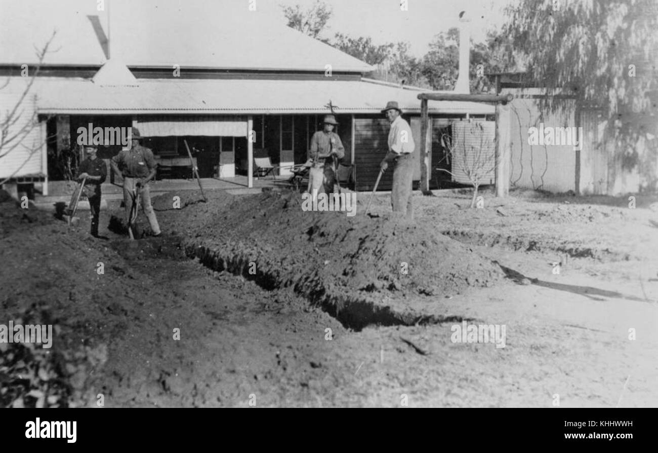 1 141971 Digging trenches near the Coonambula Homestead, Queensland ...