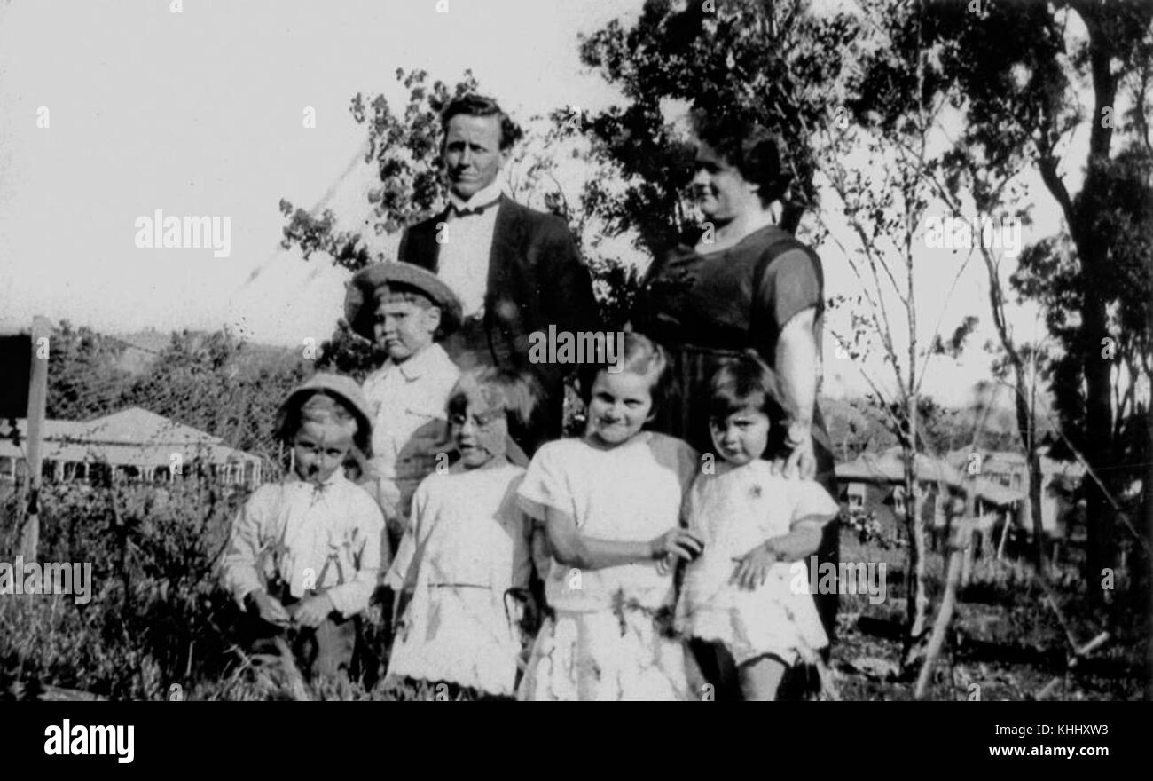1 207573 George Frost and his family, Caboolture, ca. 1923 Stock Photo ...