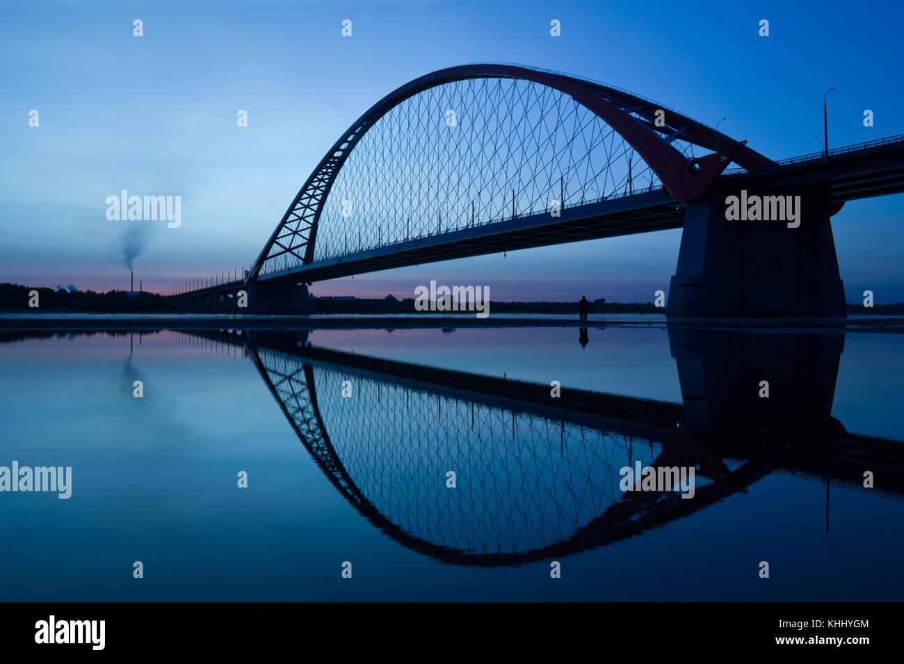 Bugrinsky Bridge over the River Ob, Novosibirsk, Russia, night view ...