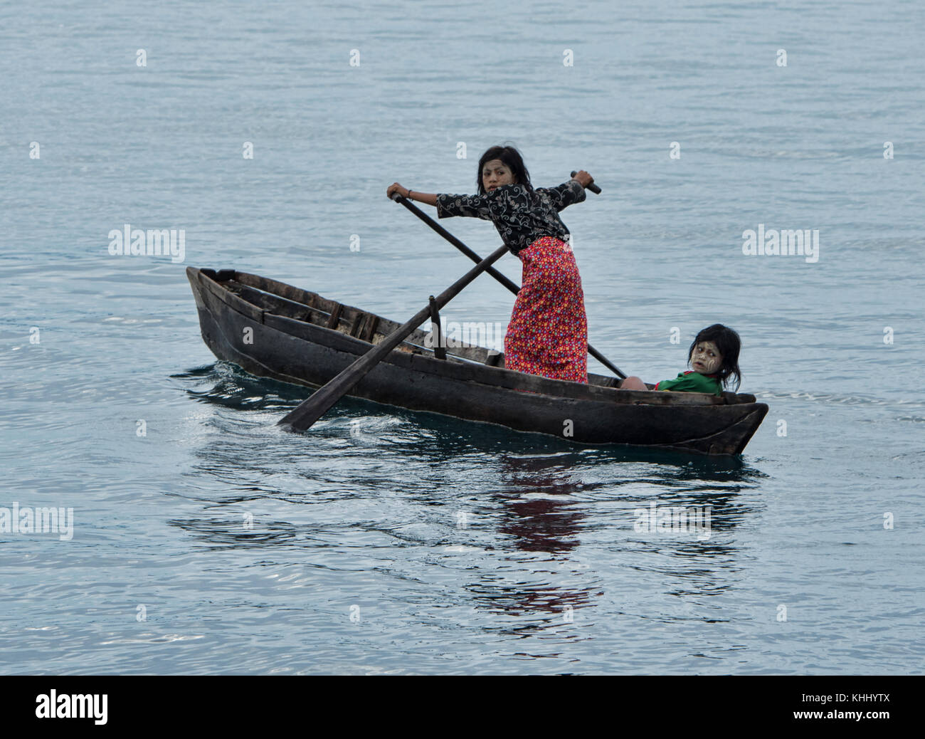 Moken girl rowing in the Mergui Archipelago, Myanmar Stock Photo - Alamy