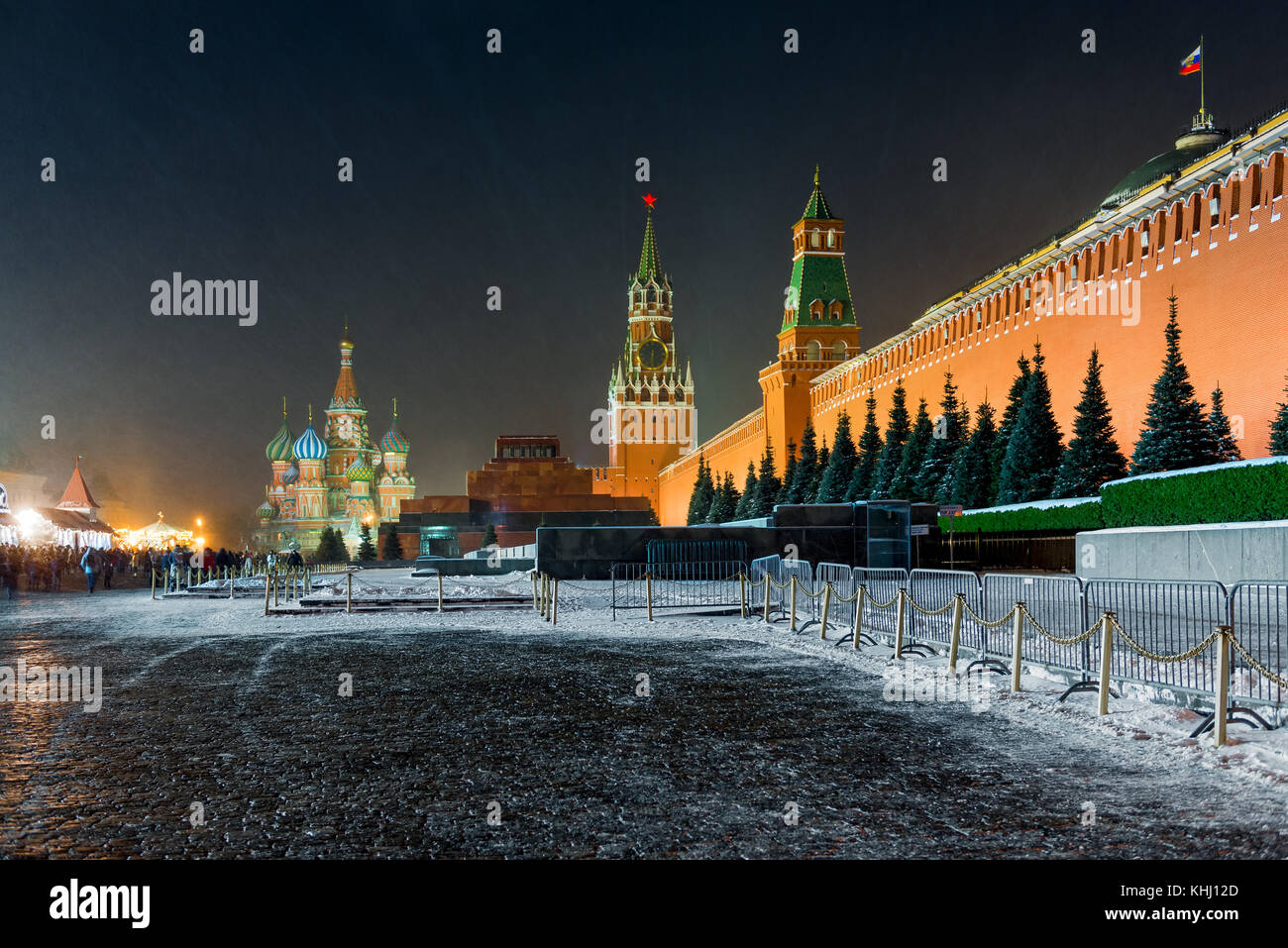 Night illumination red square winter hi-res stock photography and ...