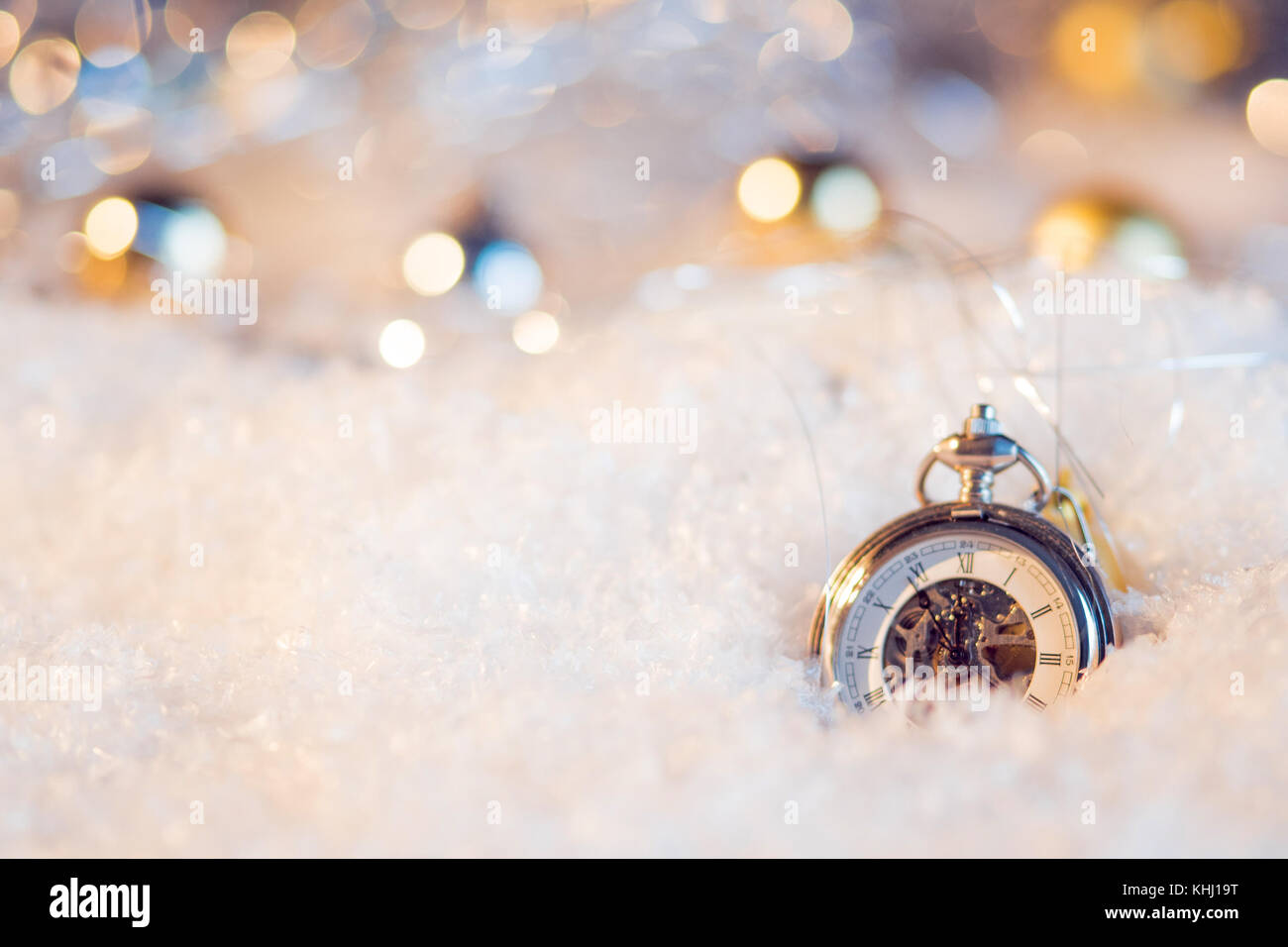 Festive background, antique clock in the snow Stock Photo - Alamy