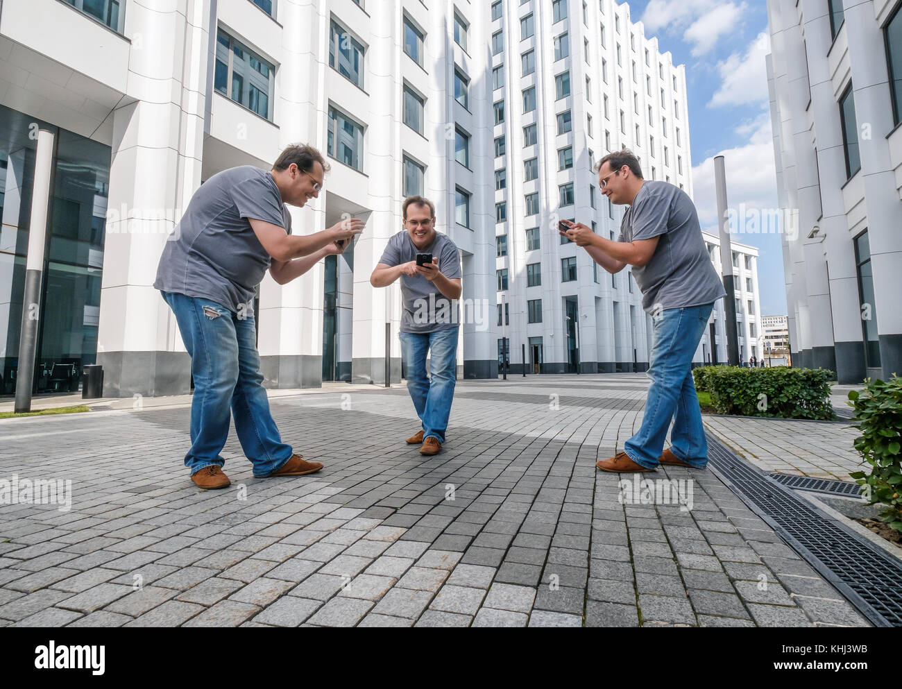 Man playing mobile game Stock Photo - Alamy Man playing mobile game Stock Photo - Alamy