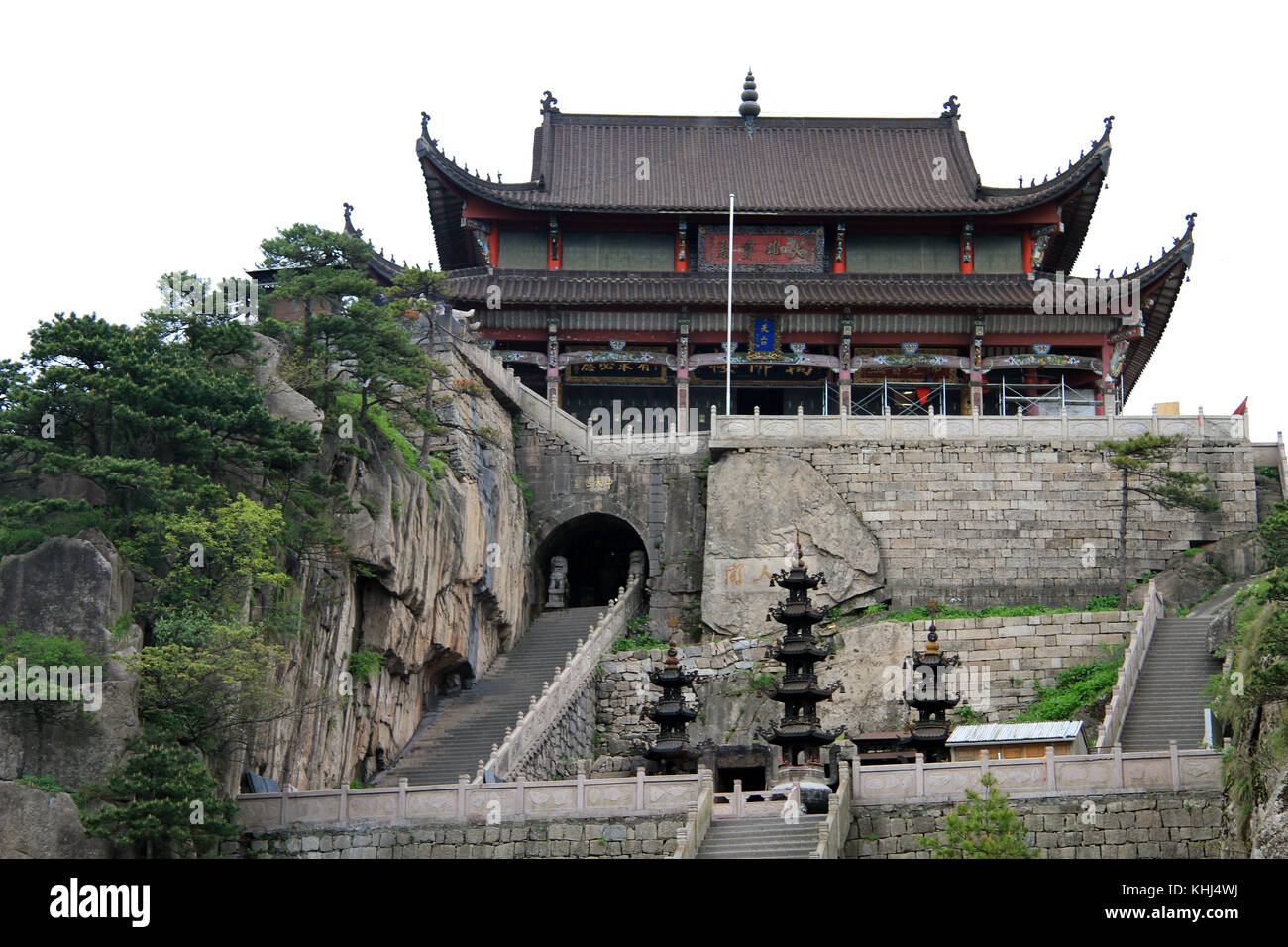Buddhist temple Tiantai on the top of rock in Jiuhua Shan, China Stock ...
