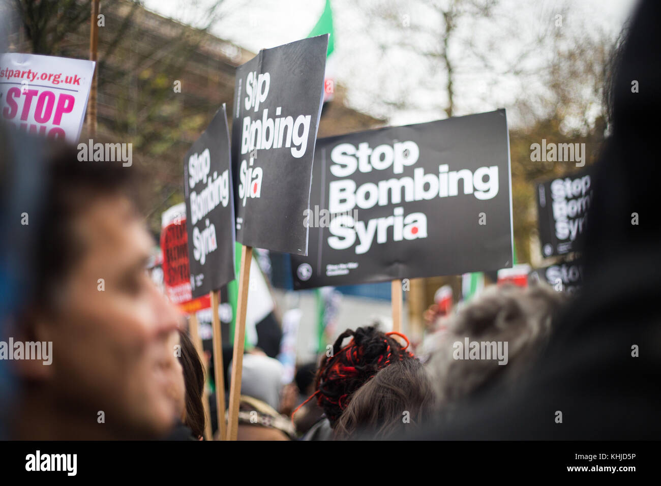 Girls protesting against war hi-res stock photography and images - Alamy
