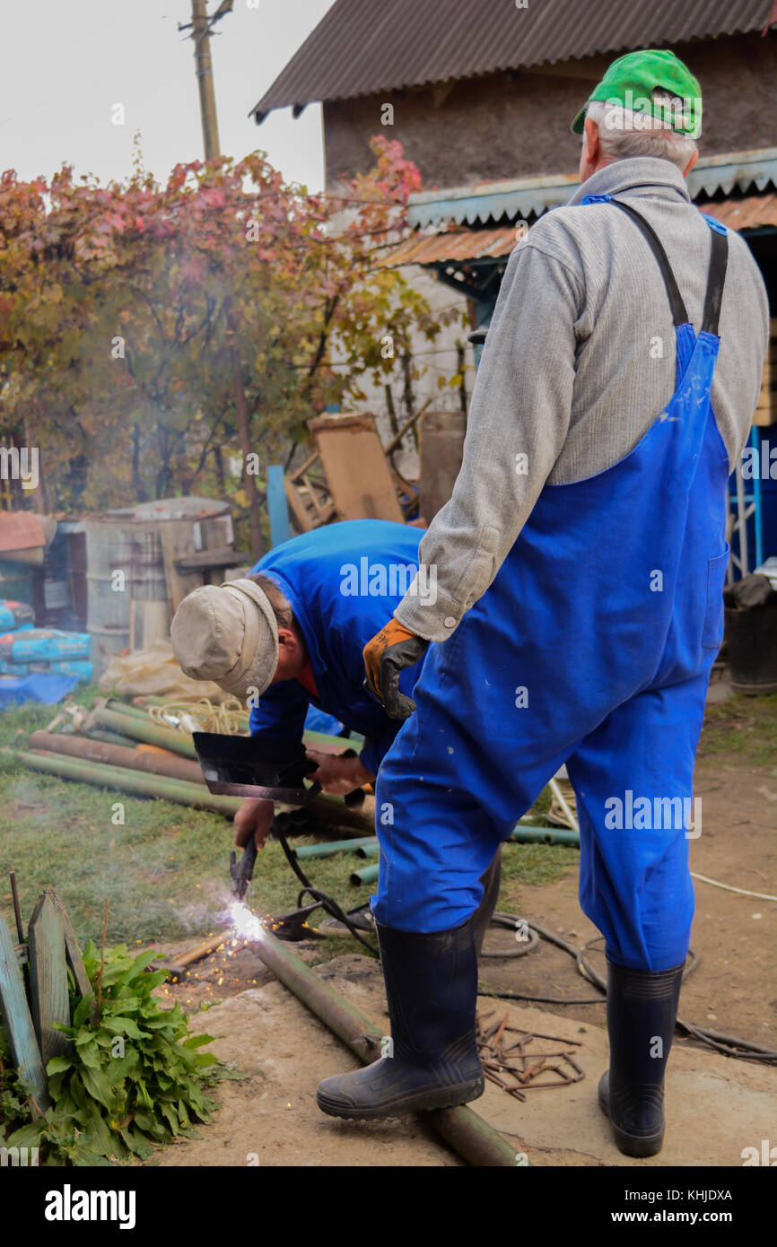 Photo of men welding Stock Photo - Alamy
