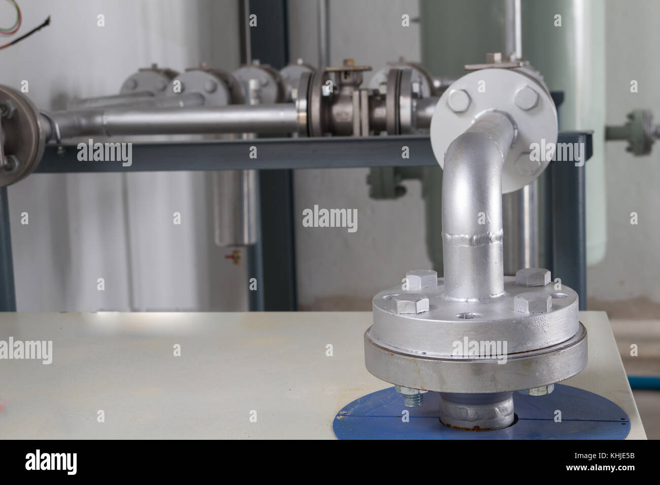 High pressure hoses and valves for air compressor Stock Photo - Alamy