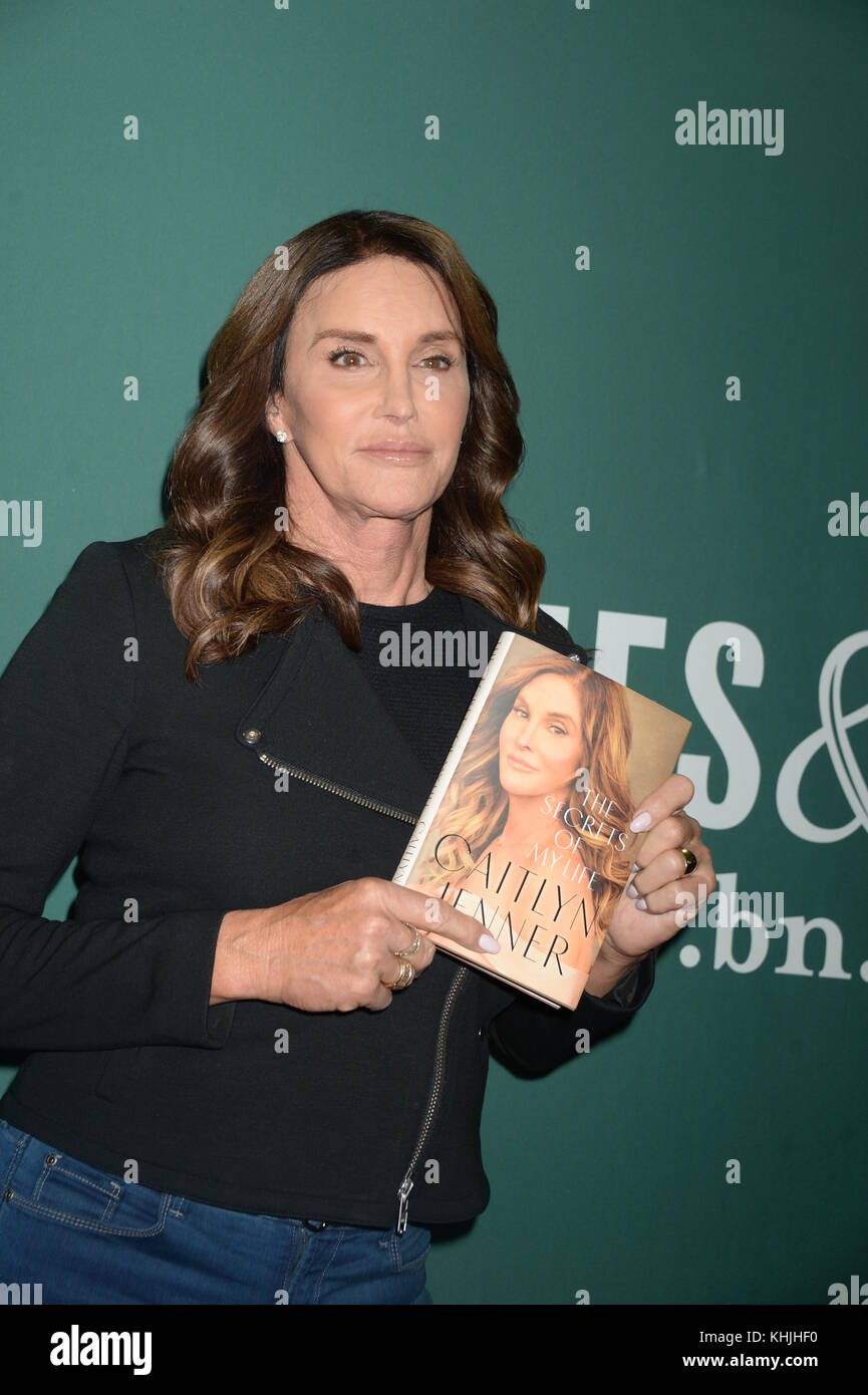 NEW YORK, NY - APRIL 26: Television personality Caitlyn Jenner signs ...