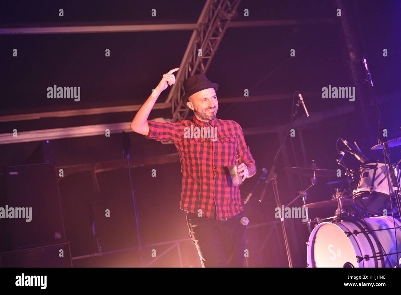 Napoli, Italy. 16th Nov, 2017. Italian singer-songwriter Samuel Romano ...
