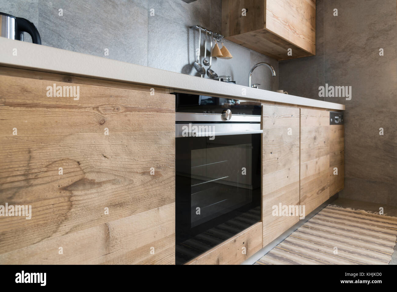 modern wood kitchen counter Stock Photo - Alamy