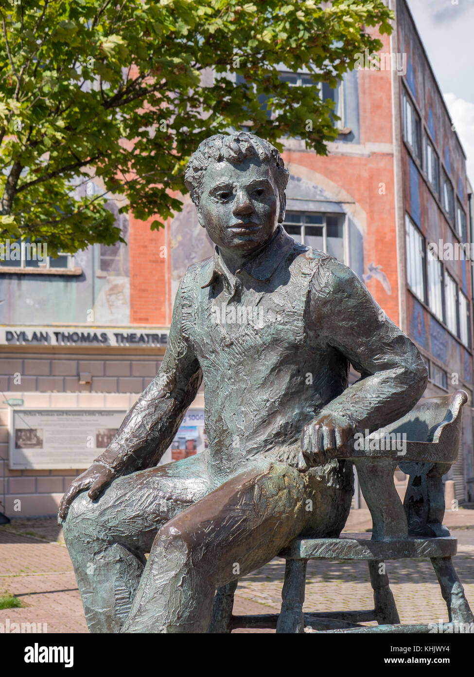 Dylan Thomas Statue Swansea Maritime Quarter Swansea Marina Swansea ...