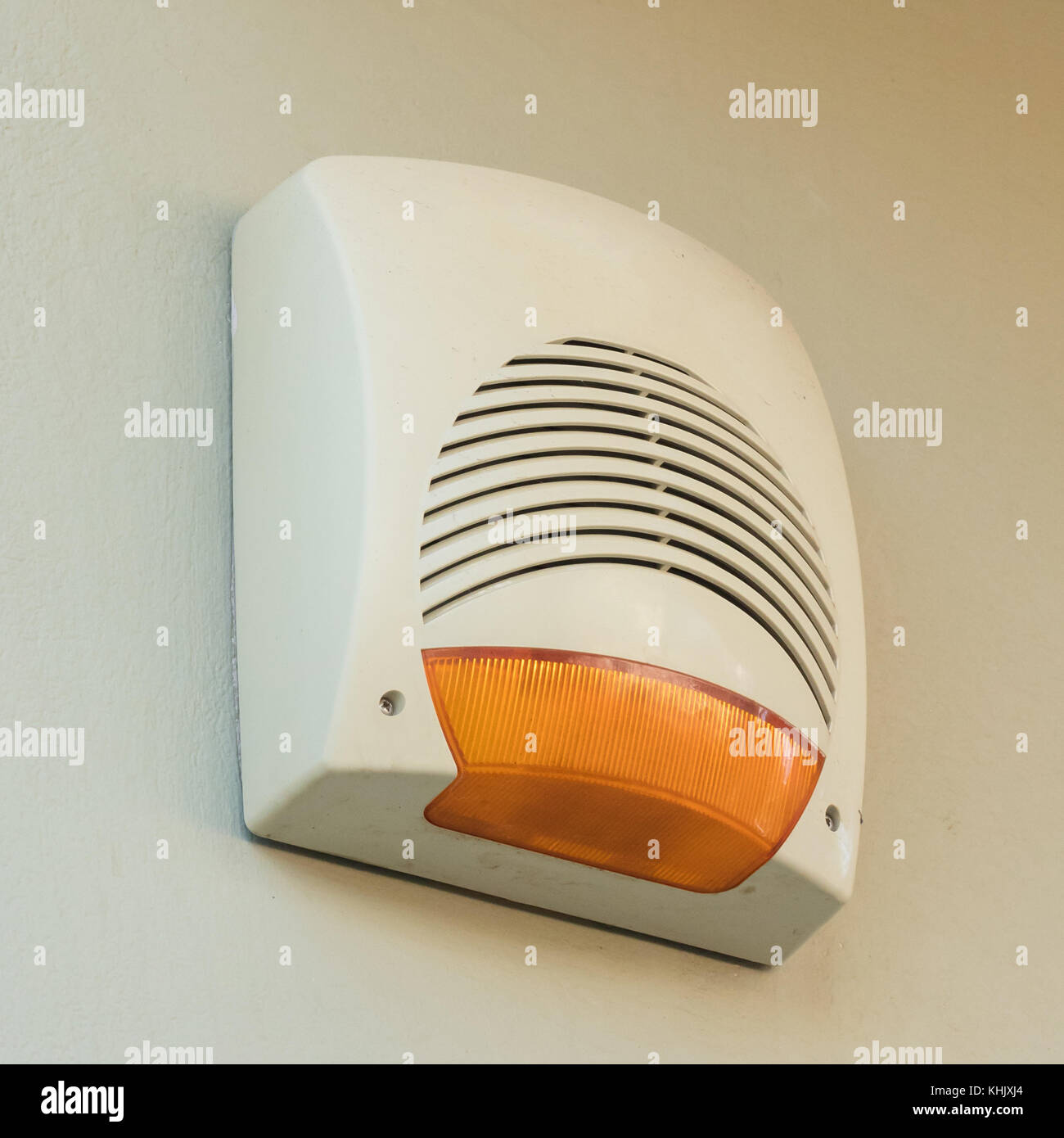 Smoke alarm attached ceiling hi-res stock photography and images - Alamy