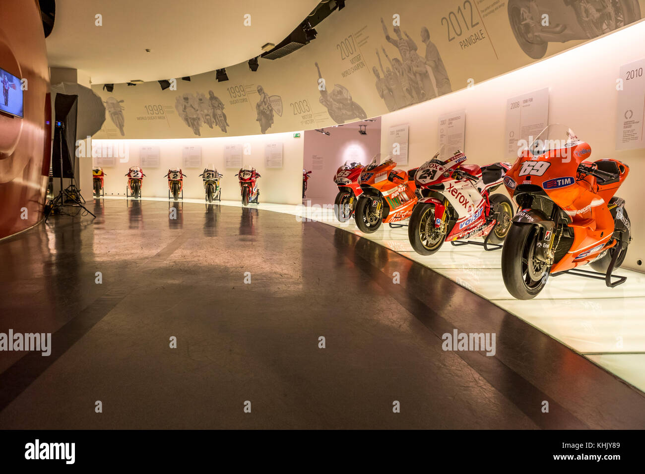 Famous motorcycles and Ducati history on show at the factory Ducati ...