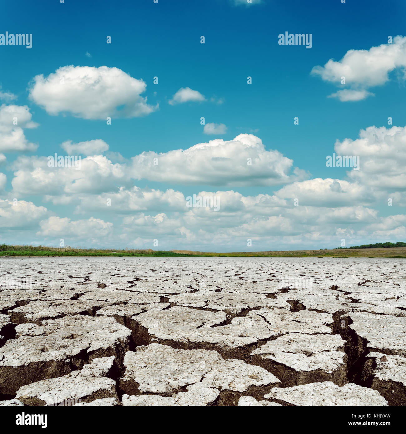 Desert wasteland sunlight dramatic hi-res stock photography and images ...
