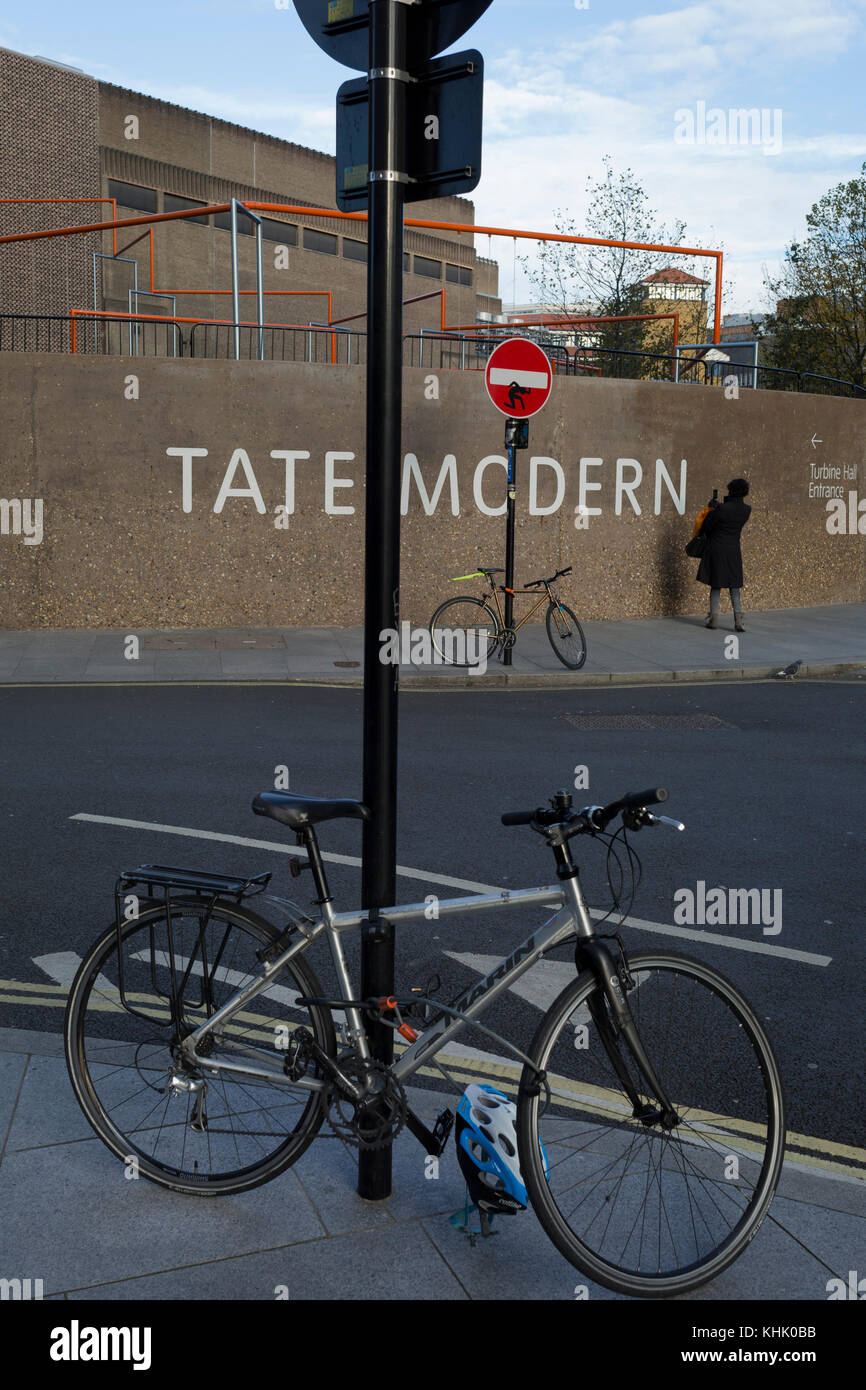 outside Tate Modern art gallery on the Southbank, on 13th November 2017 ...