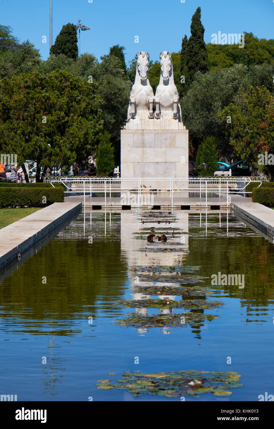 Hippocampus sculpture hi-res stock photography and images - Alamy