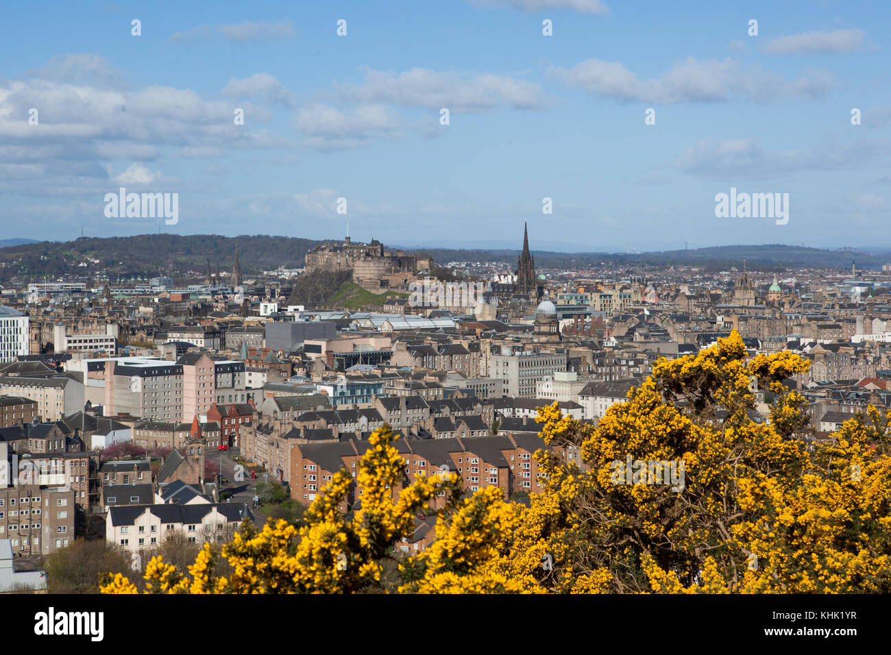 Edinburgh housing market hi-res stock photography and images - Alamy