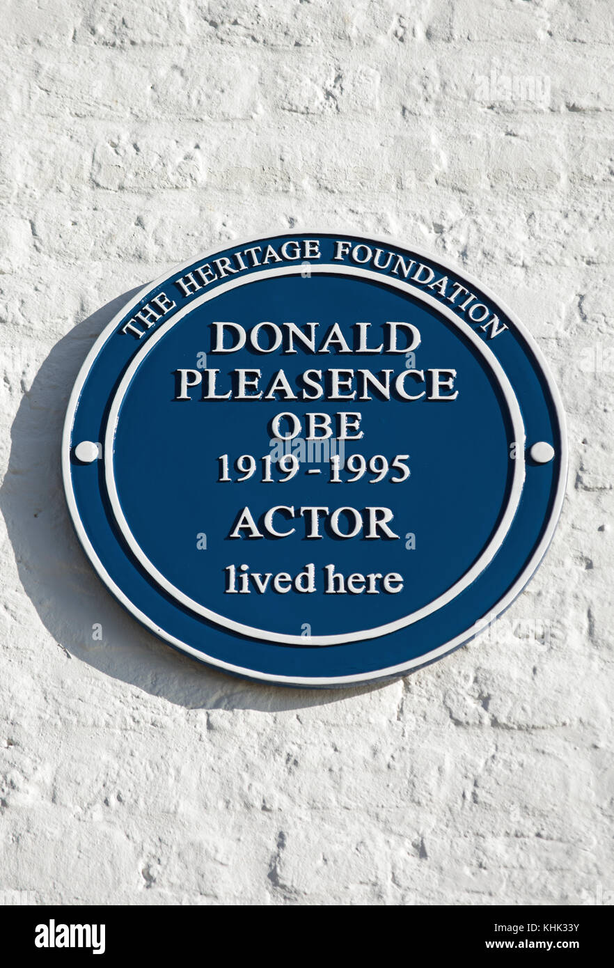 heritage foundation plaque marking a home of actor donald pleasence ...