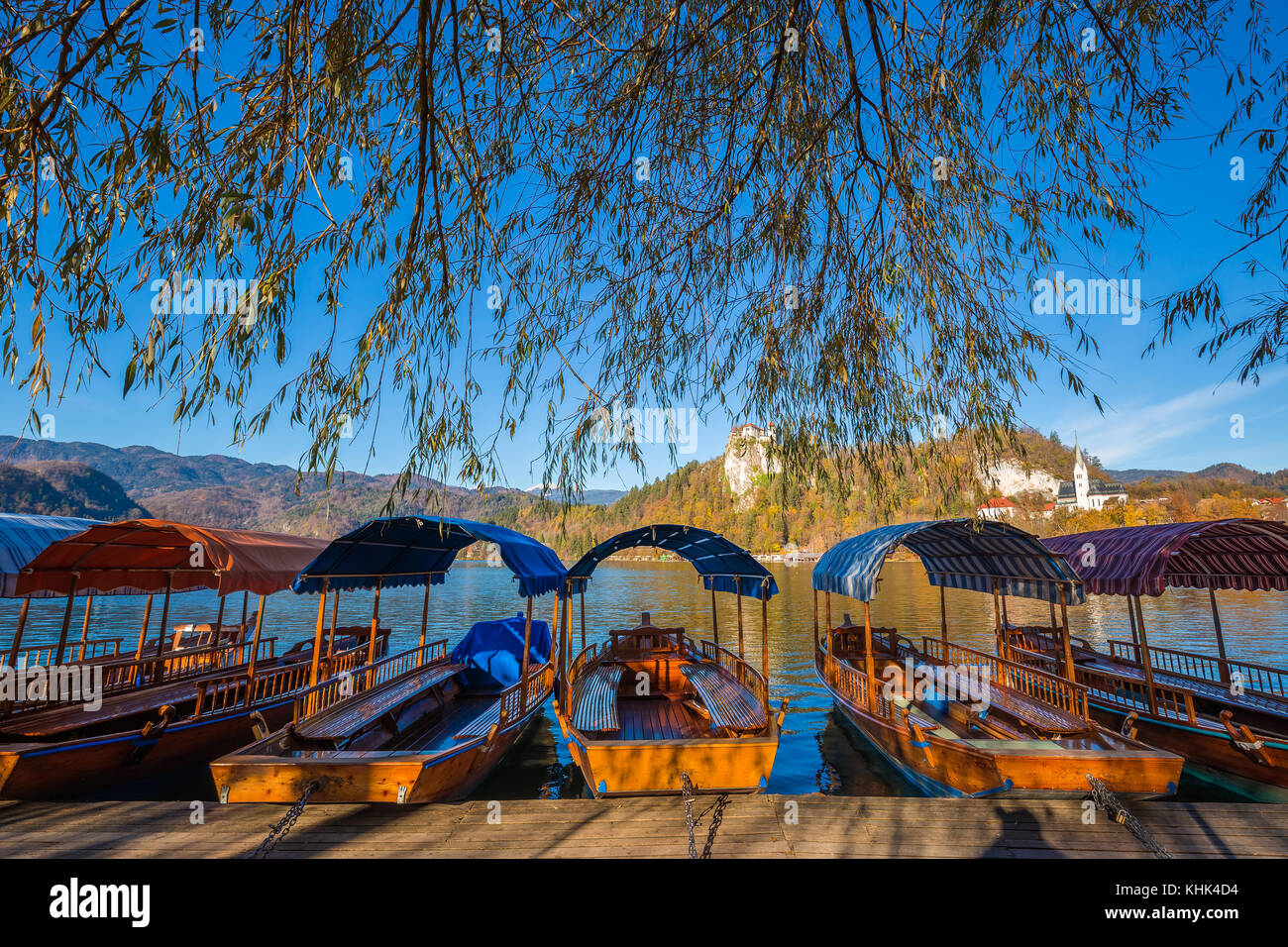 Traditional pletna boat lake bled hi-res stock photography and images ...