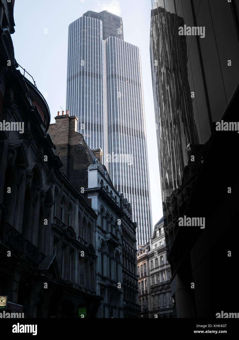 25 old broad street hi-res stock photography and images - Alamy