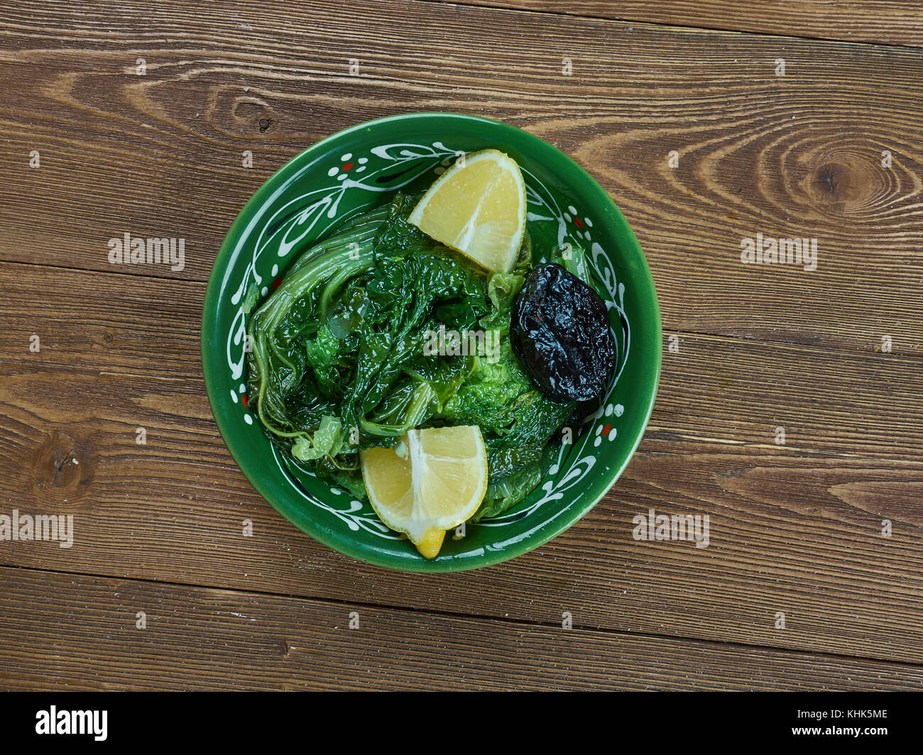 Horta Vrasta - Greek Boiled Dandelion Leafy Greens Stock Photo - Alamy