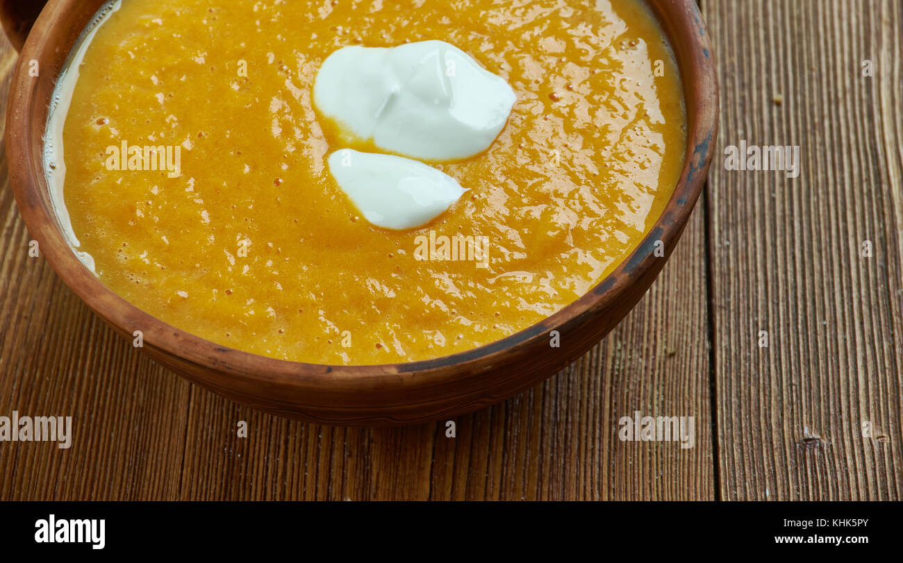 Turkish pumpkin soup hi-res stock photography and images - Alamy