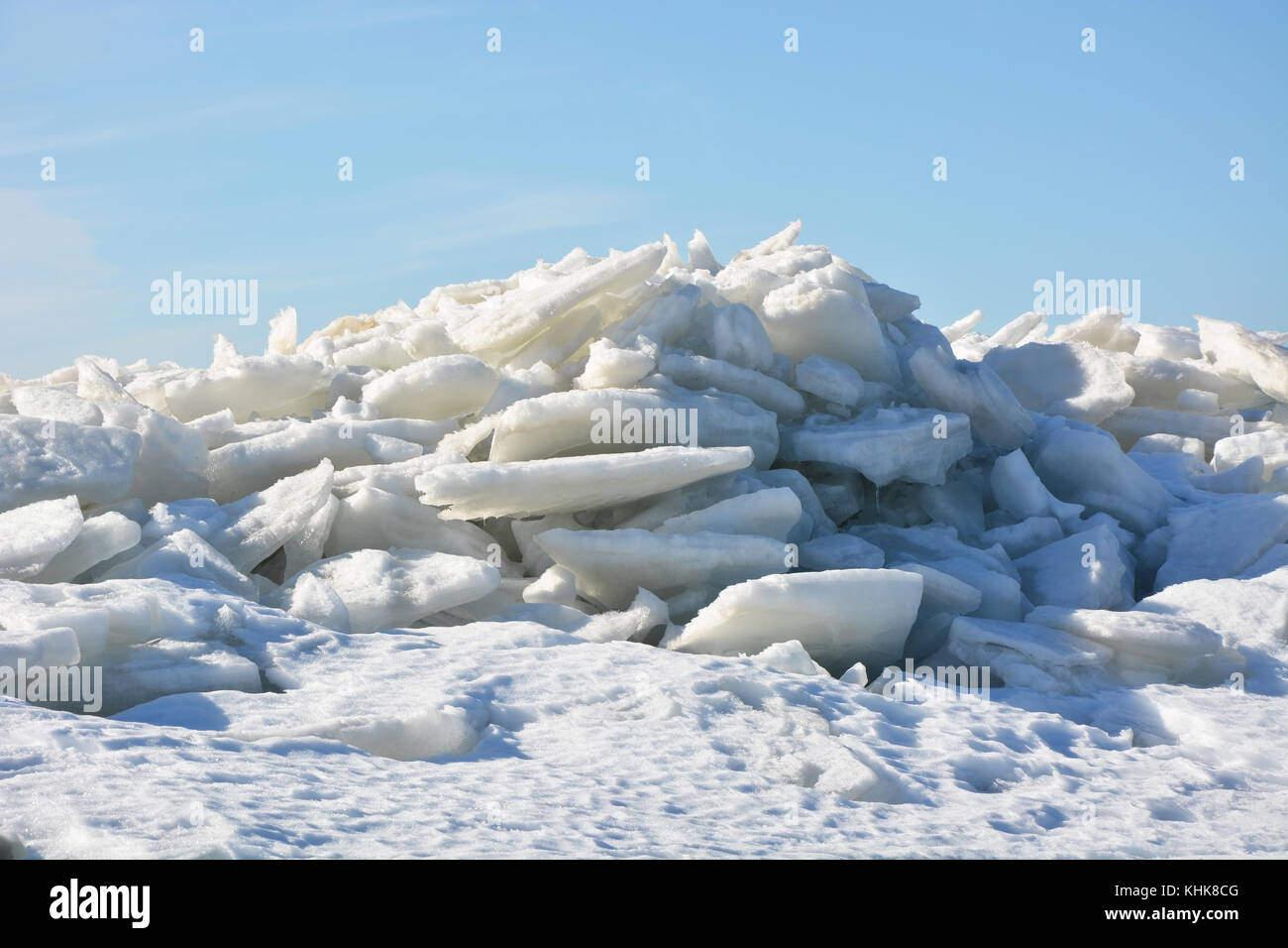Polar landscape- ice on the frozen sea Stock Photo - Alamy