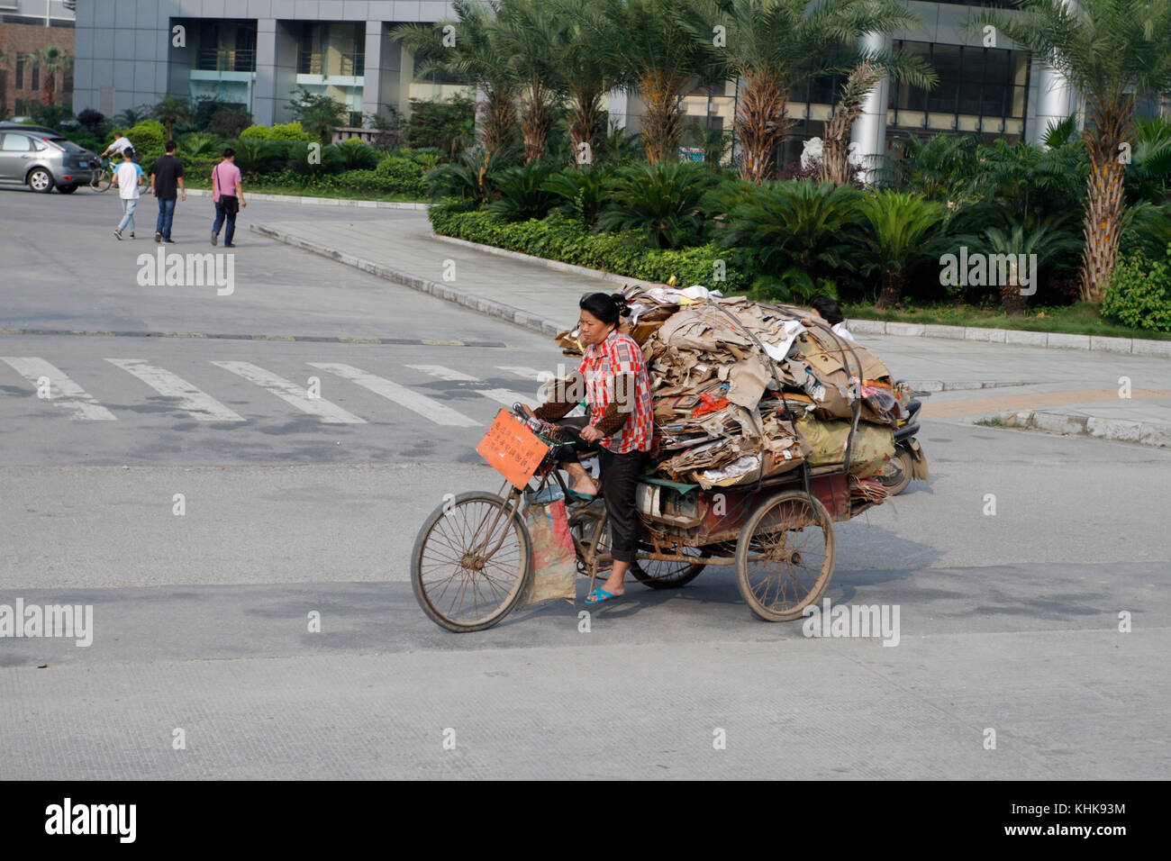 Pedicab china hi-res stock photography and images - Alamy