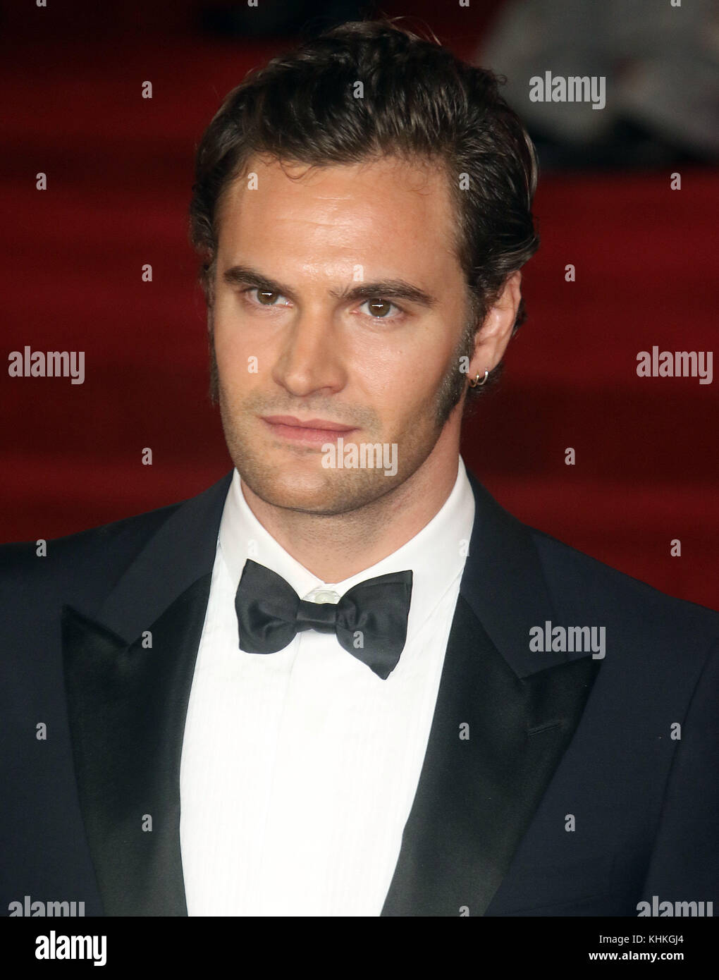 Nov 02, 2017 - Tom Bateman attending Murder On The Orient Express ...