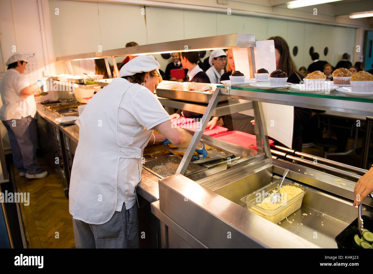 School dinner ladies hi-res stock photography and images - Alamy