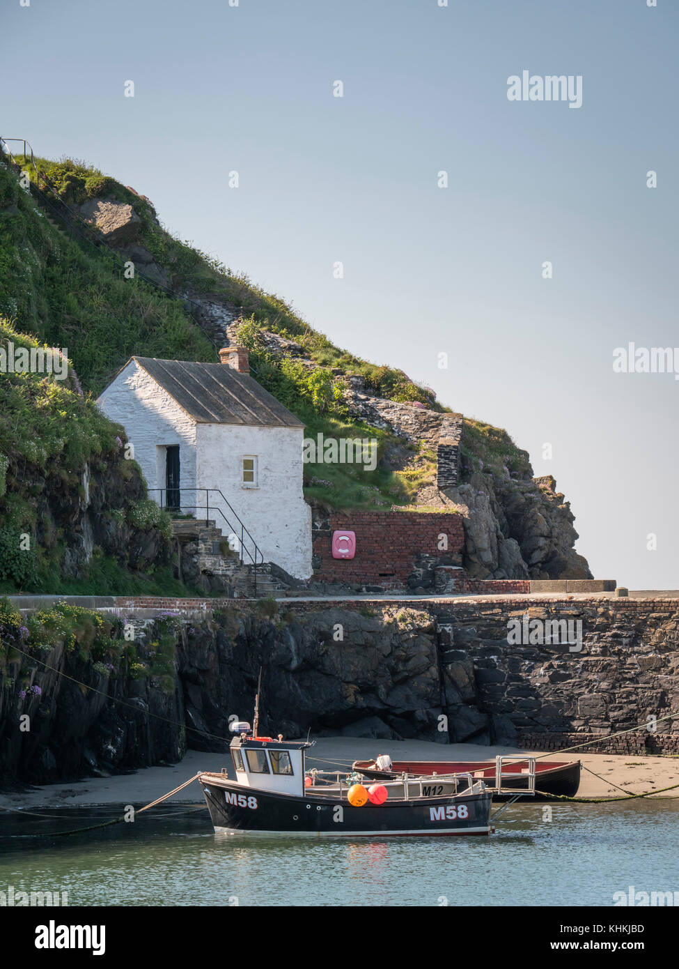 Porthgain hi-res stock photography and images - Alamy