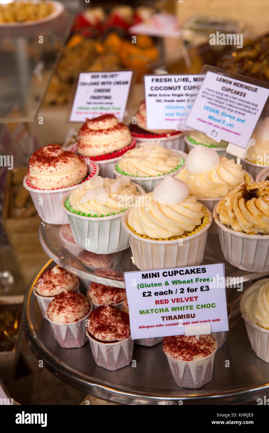 Cake stall cakes stalls market hi-res stock photography and images - Alamy