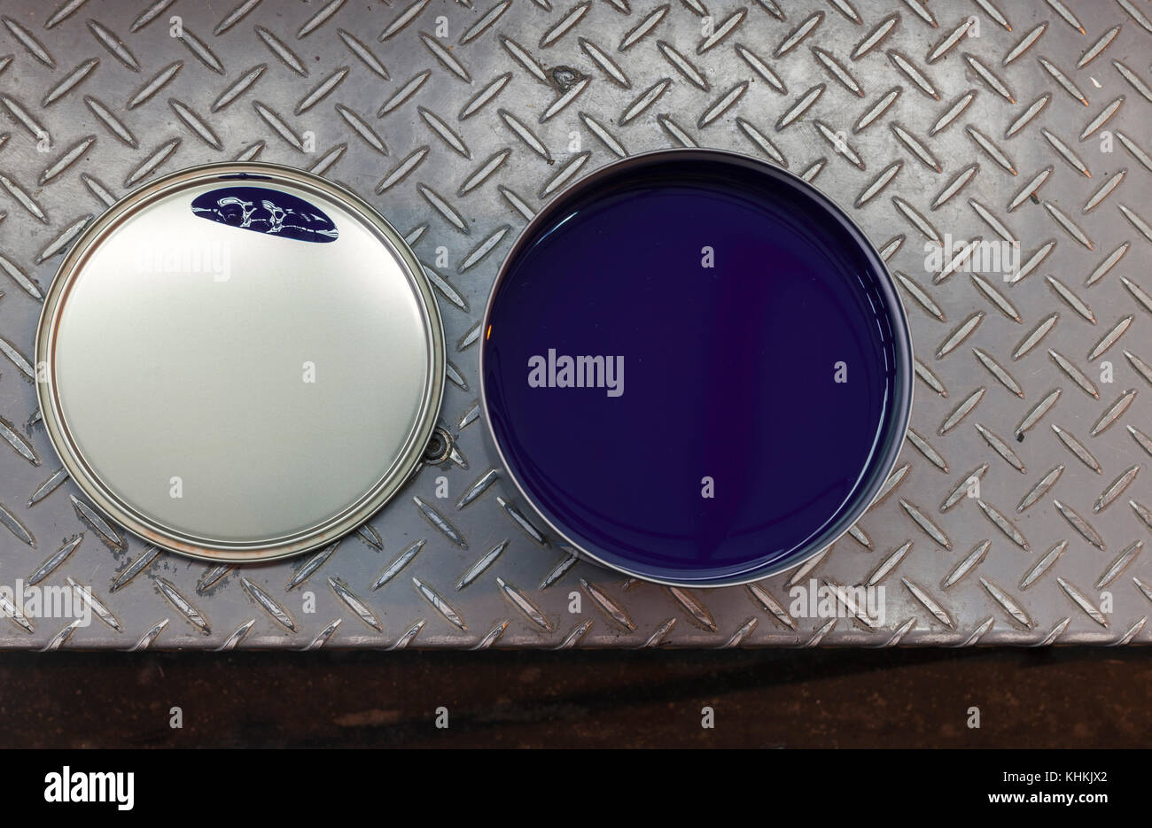 open can of the blue printing ink Stock Photo - Alamy