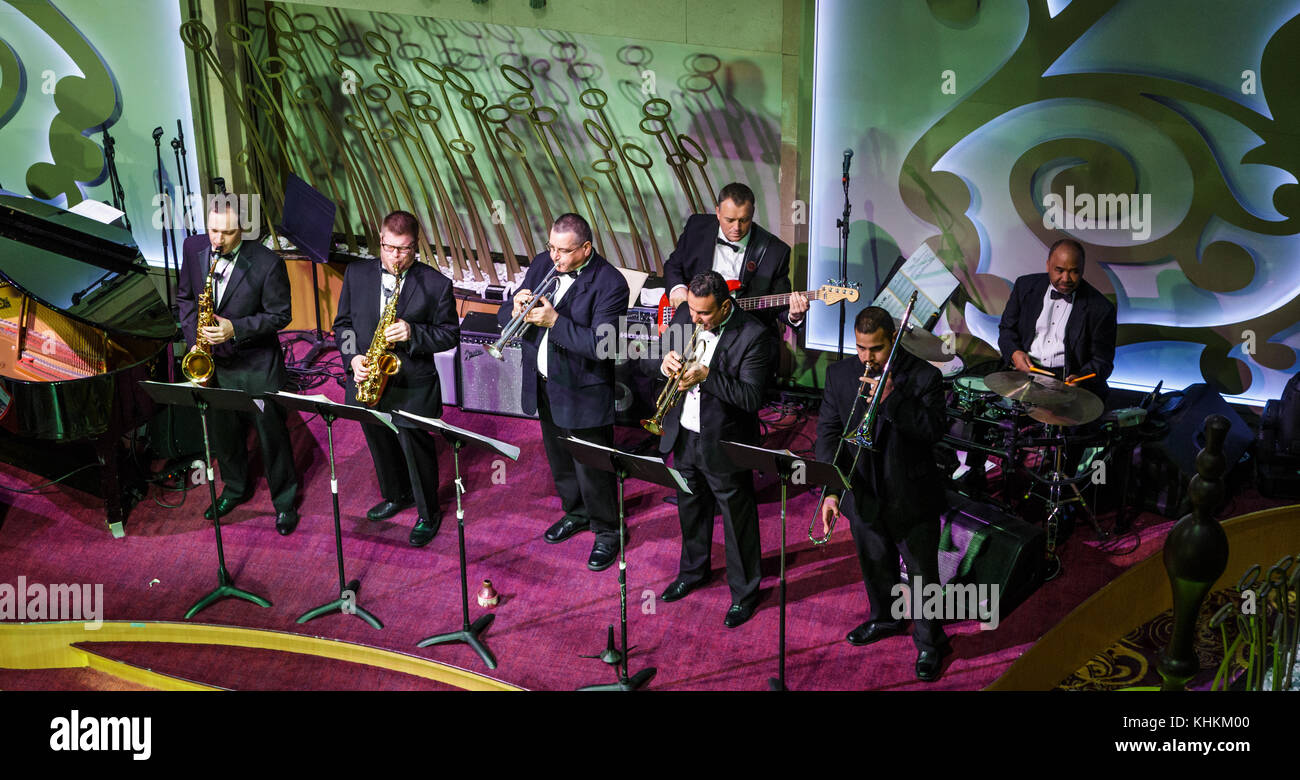 Horn section hi-res stock photography and images - Alamy