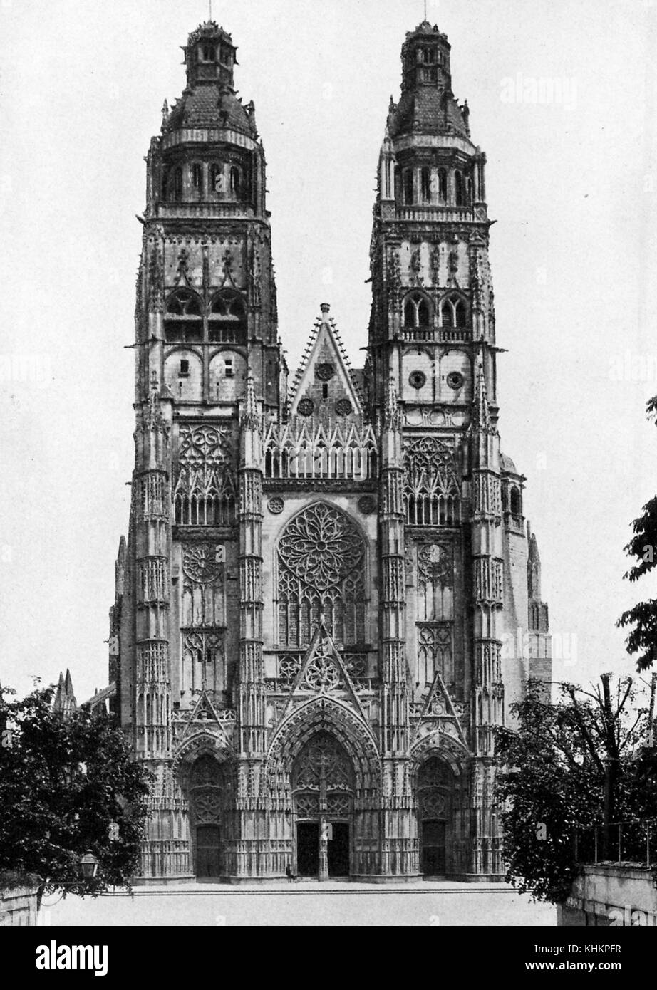 Gothic flamboyant style Black and White Stock Photos & Images - Alamy