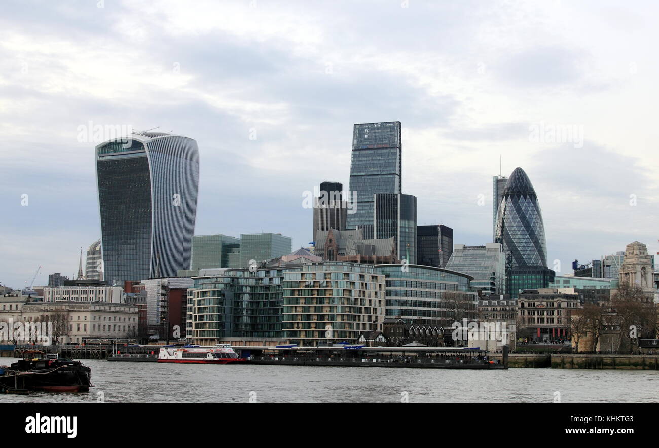 Aria london hi-res stock photography and images - Alamy