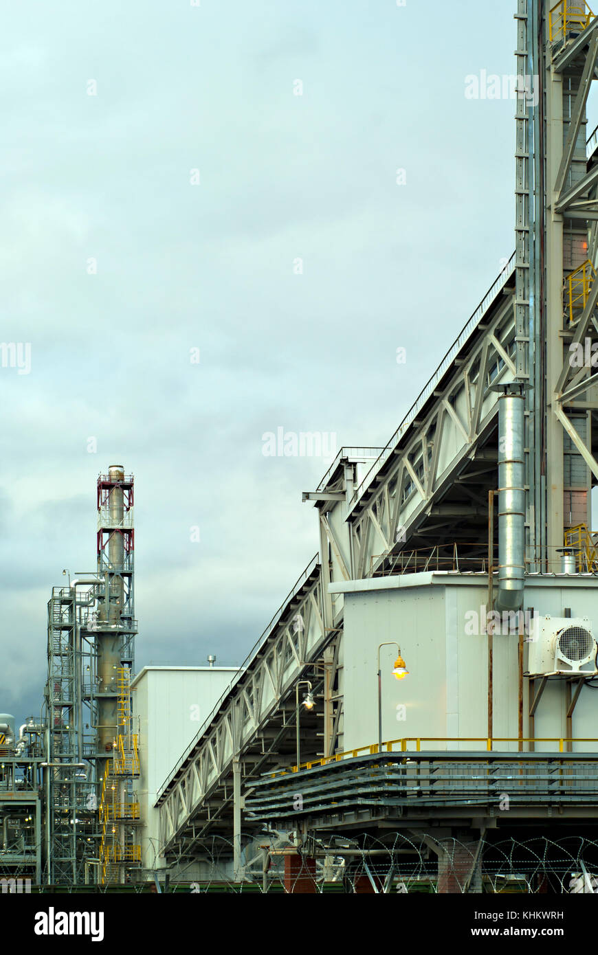 Column Distillation Stock Photos & Column Distillation Stock Images - Alamy