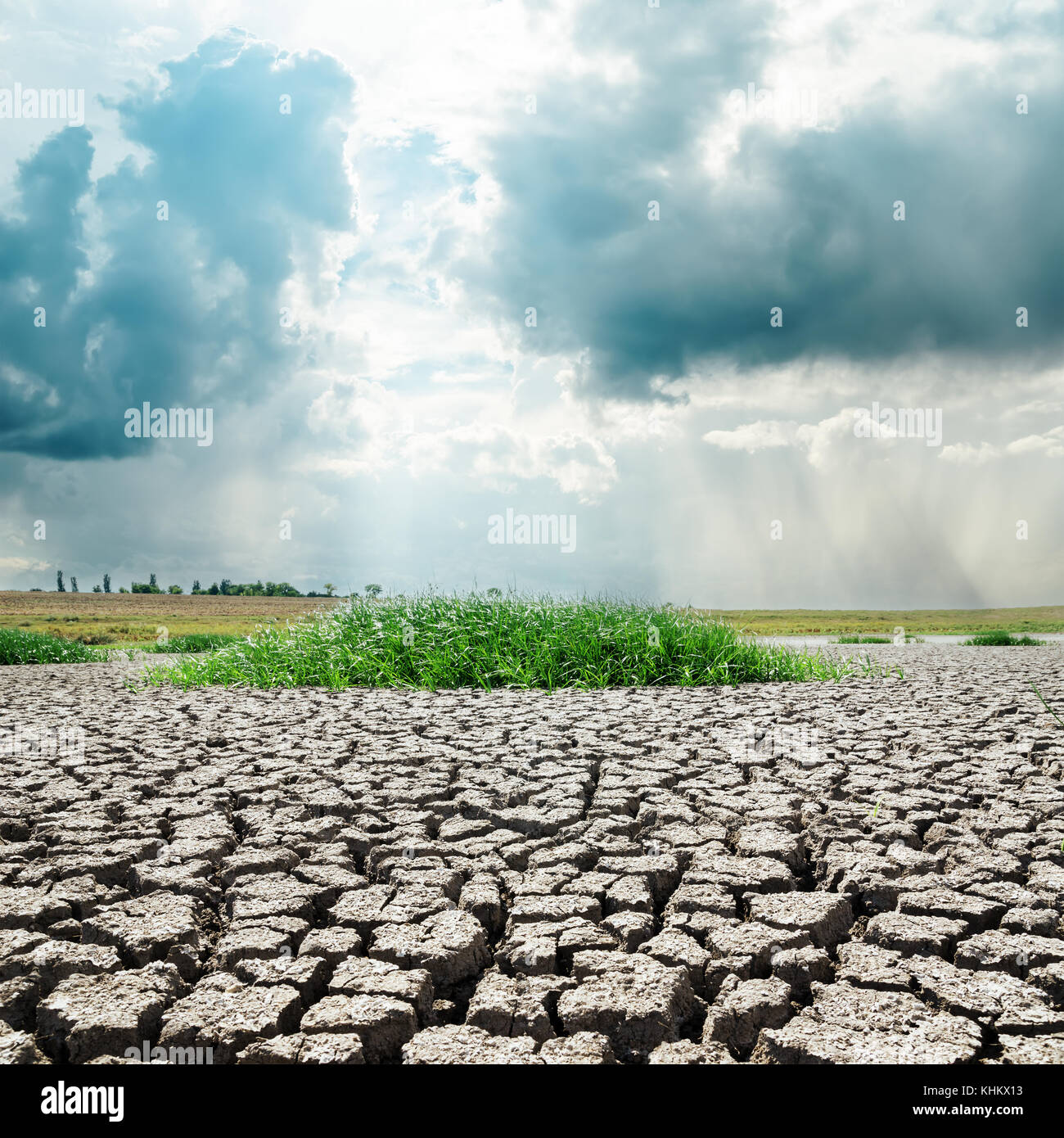 low dramatic sky over desert Stock Photo - Alamy