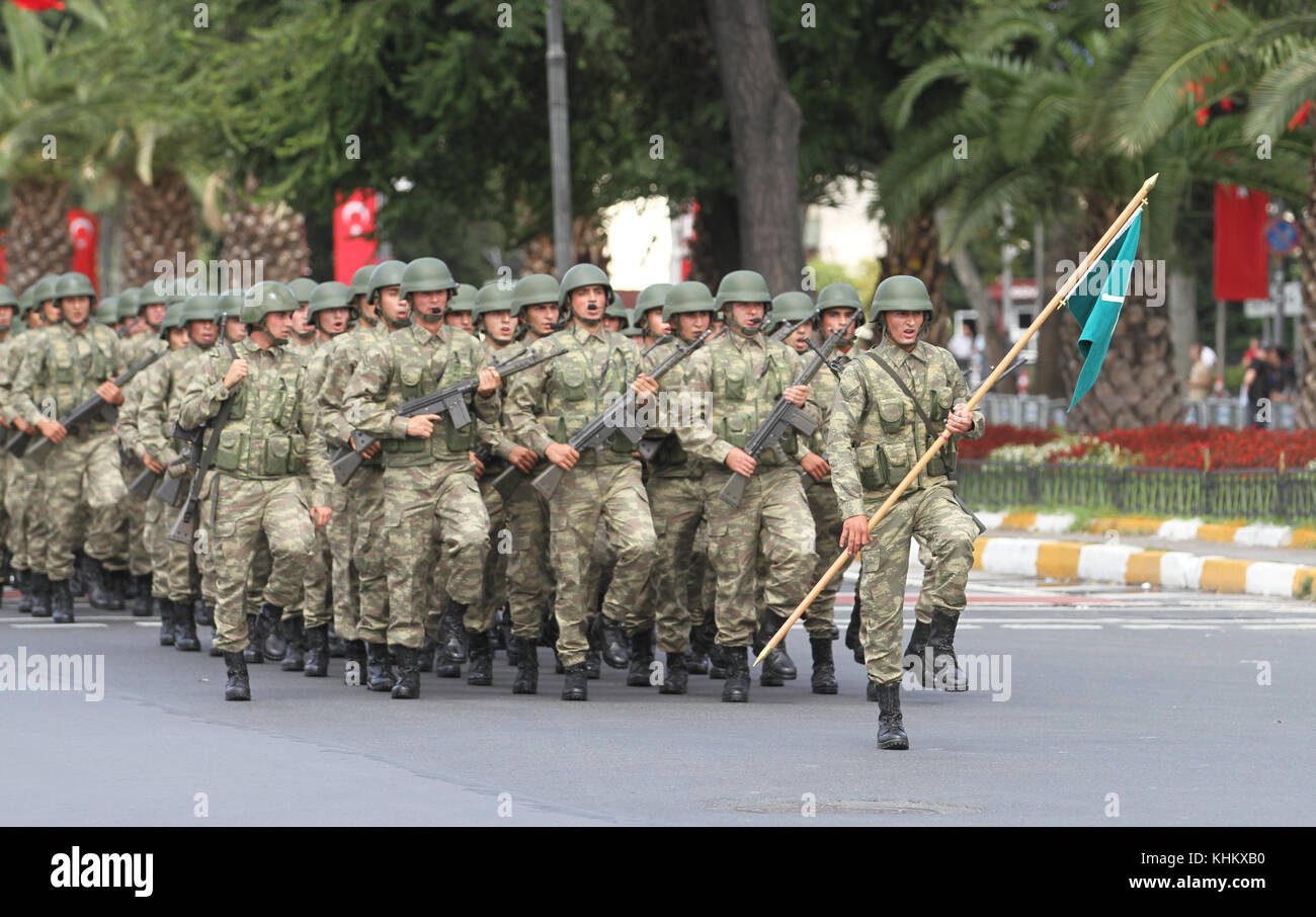 ISTANBUL, TURKEY - AUGUST 30, 2017: Soldiers march during 95th ...