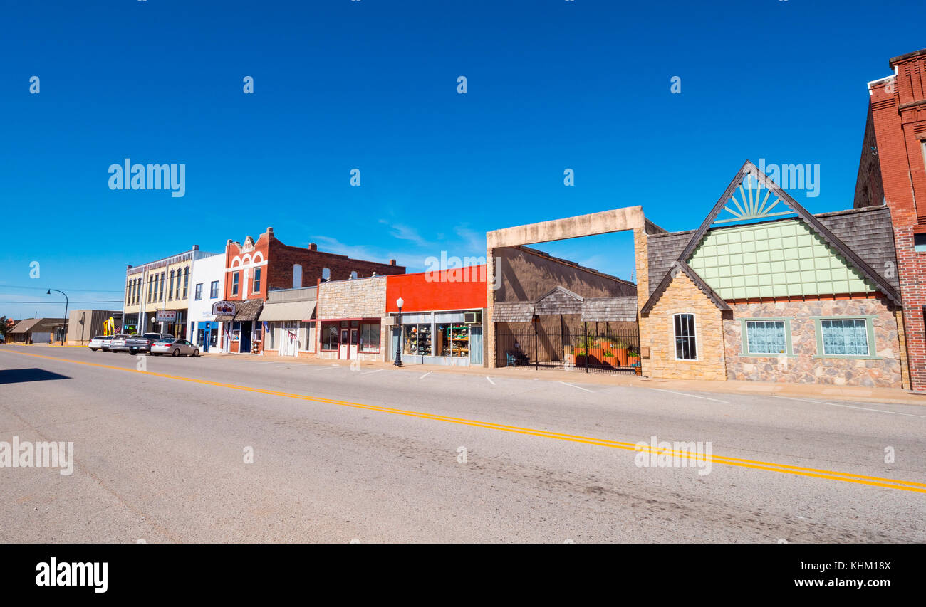 The beautiful city center of Stroud - a small town in Oklahoma - STROUD ...