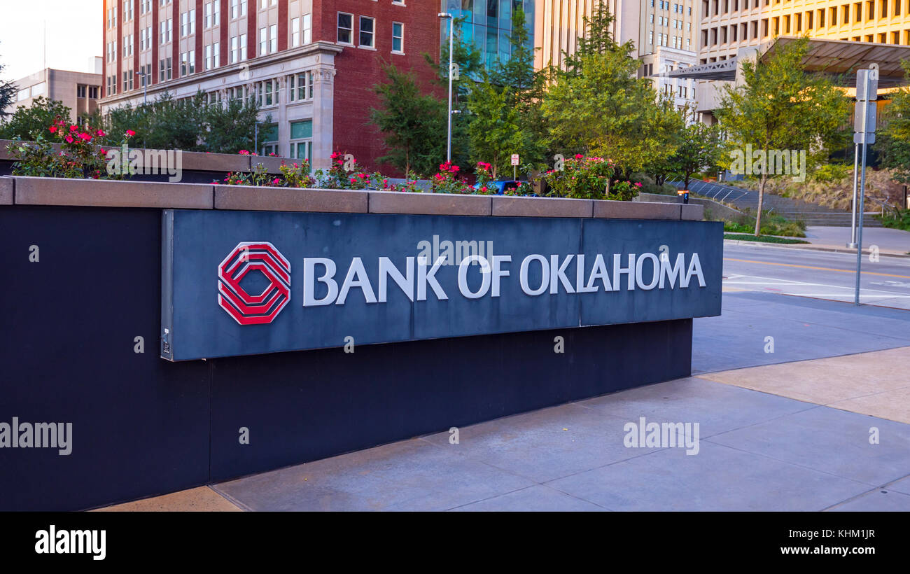 Bank oklahoma headquarter downtown hi-res stock photography and images ...