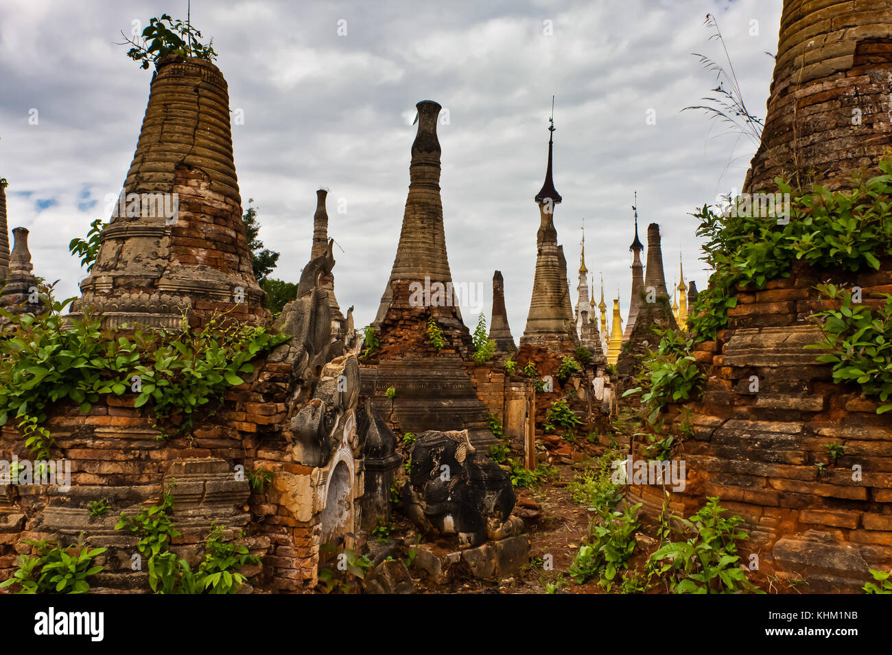 Shwe Inn Dein Pagoda, Shan State, Myanmar Stock Photo - Alamy